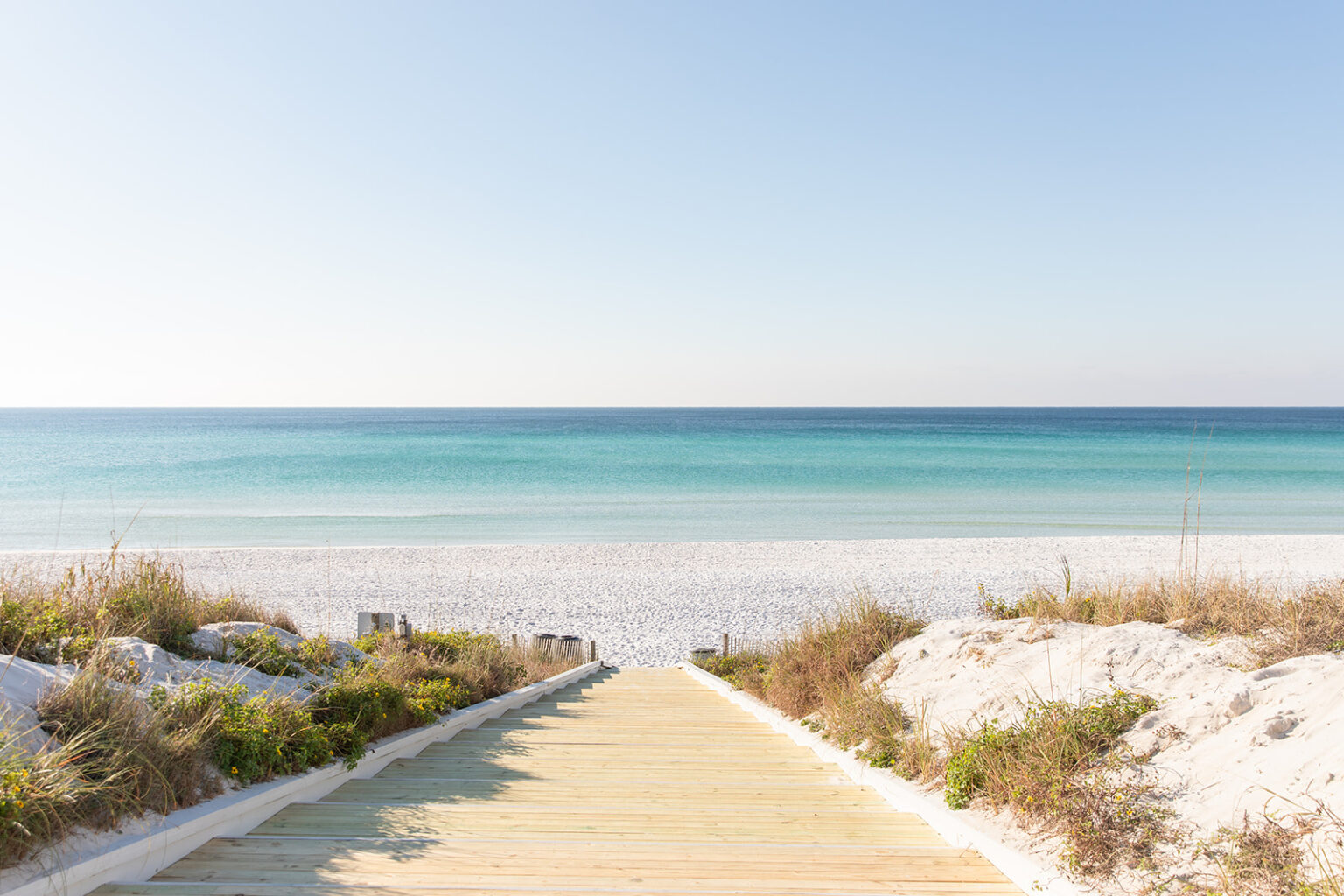 10 Reasons to Visit Seaside During the Holidays | destinsnapshots.com